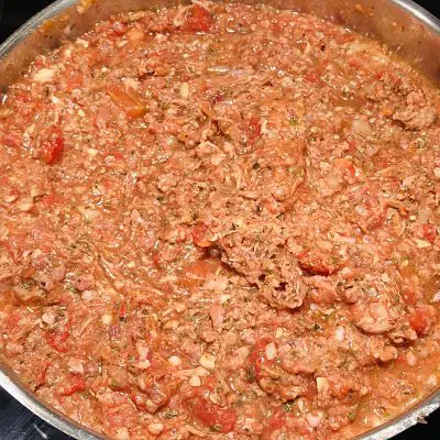 Sos Bolognese - Ragu Bolognese din carne de vită pentru paste și ...