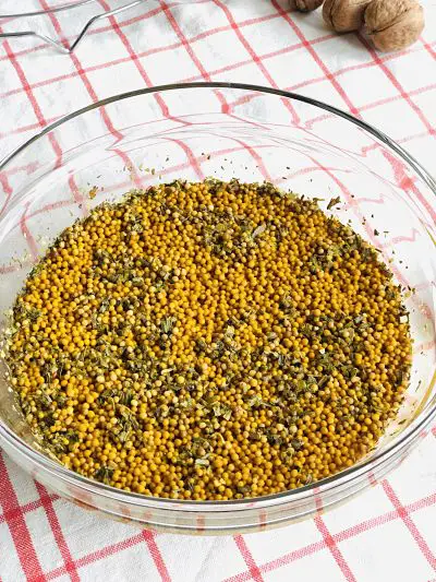 Muștar de casă fără conservanți, simplu, rapid de făcut, și gustos