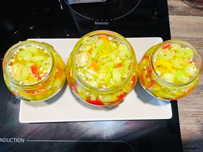 Ardei iuți bulgărești murați cu miere ca la tanti Florica de la Recaș ...