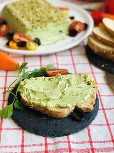 Pate de avocado cu fistic - Chef Nicolaie Tomescu