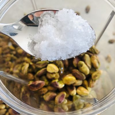 Unt de fistic sănătos și gustos, facut acasa din doar 3 ingrediente