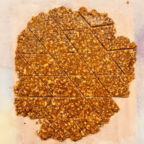 Griliaș de casă - Bomboane din caramel cu nucă coaptă