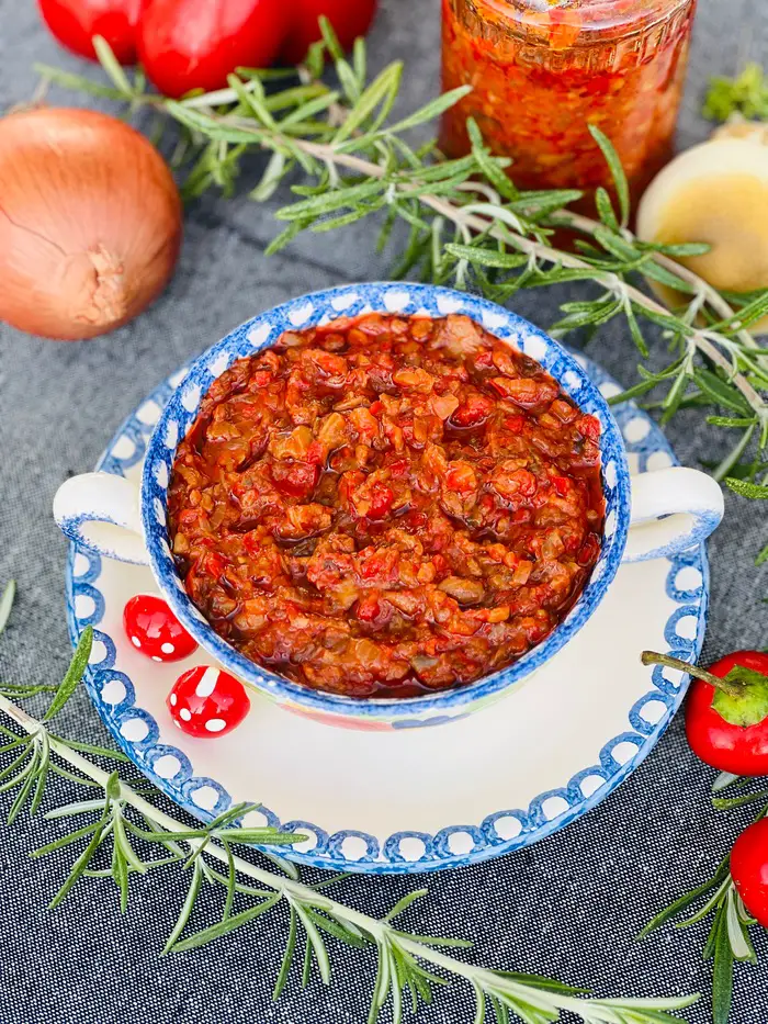 Zacuscă țărănească de ciuperci, rețetă tradițională Făcută in casa