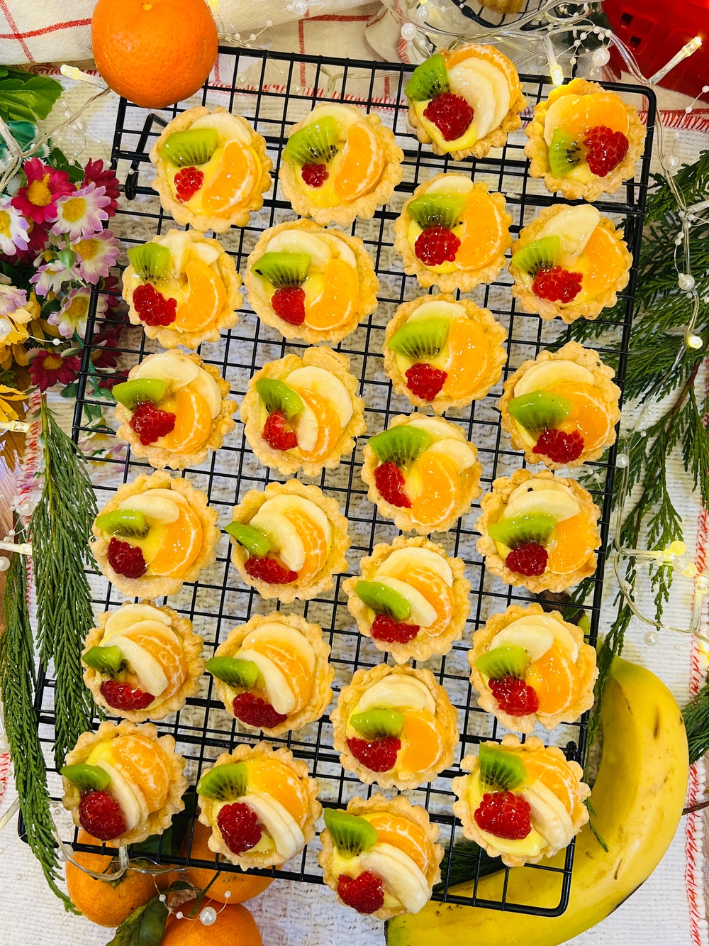 Minitarte cu fructe și cremă de vanilie desert cu amintiri din copilărie