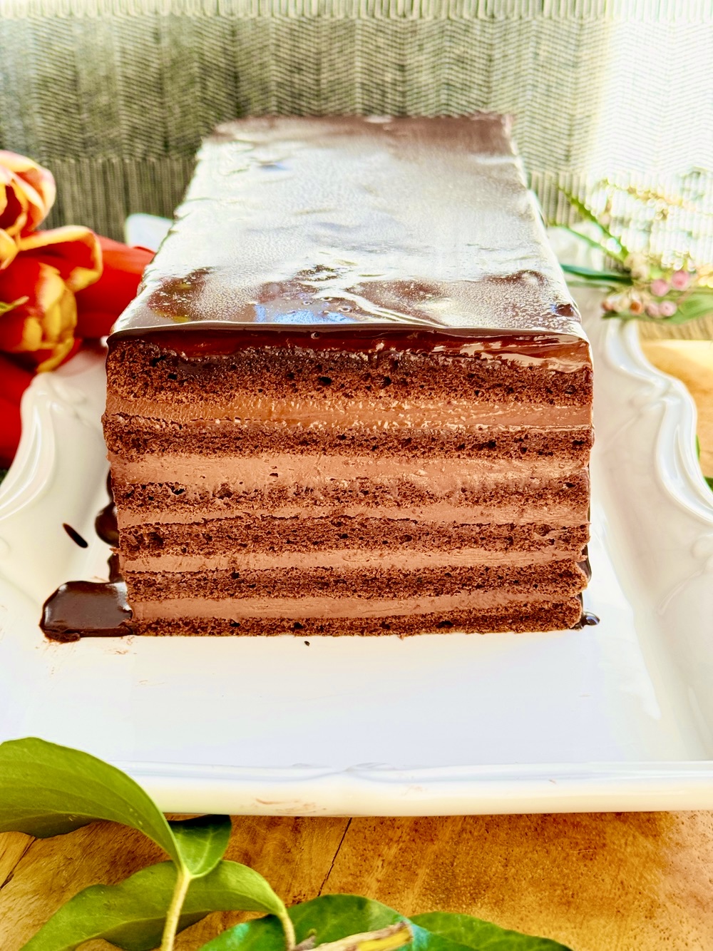 Tort Guadeloupe Tort trei ciocolate , un desert spectaculos