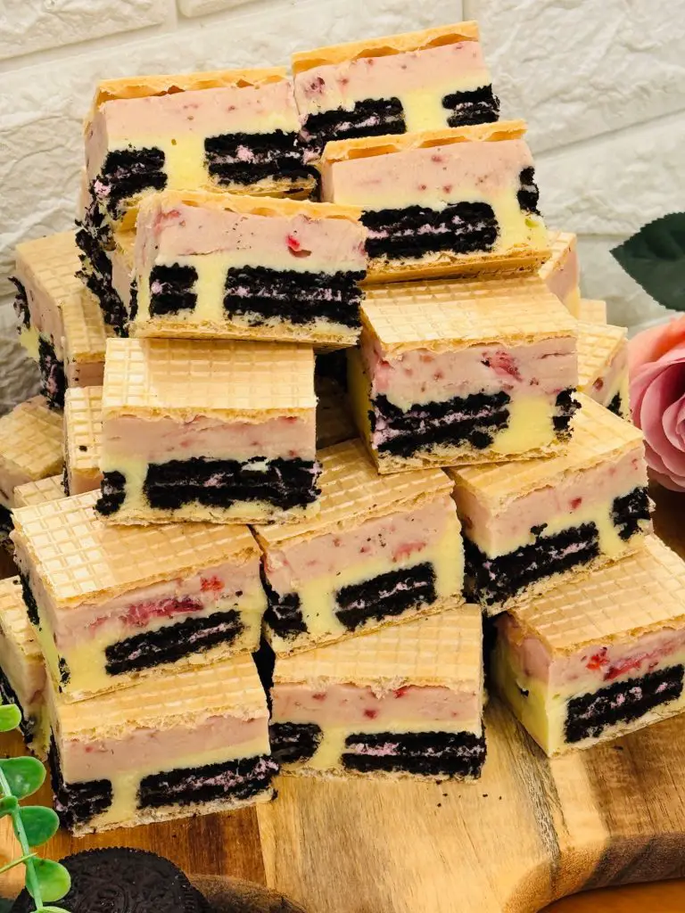 Ciocolată de casă cu oreo și căpșuni iubibilă de toată lumea